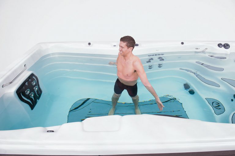 3 water exercises to target your core