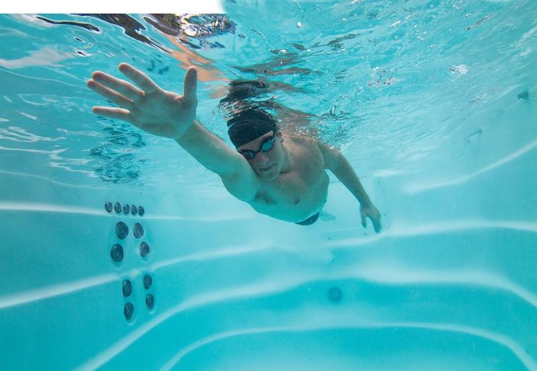 3 Swim Workouts for Beginners to Elites